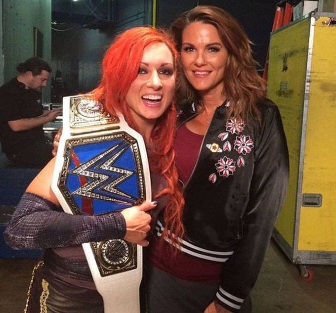Becky Lynch gives advice to Ronda Rousey
