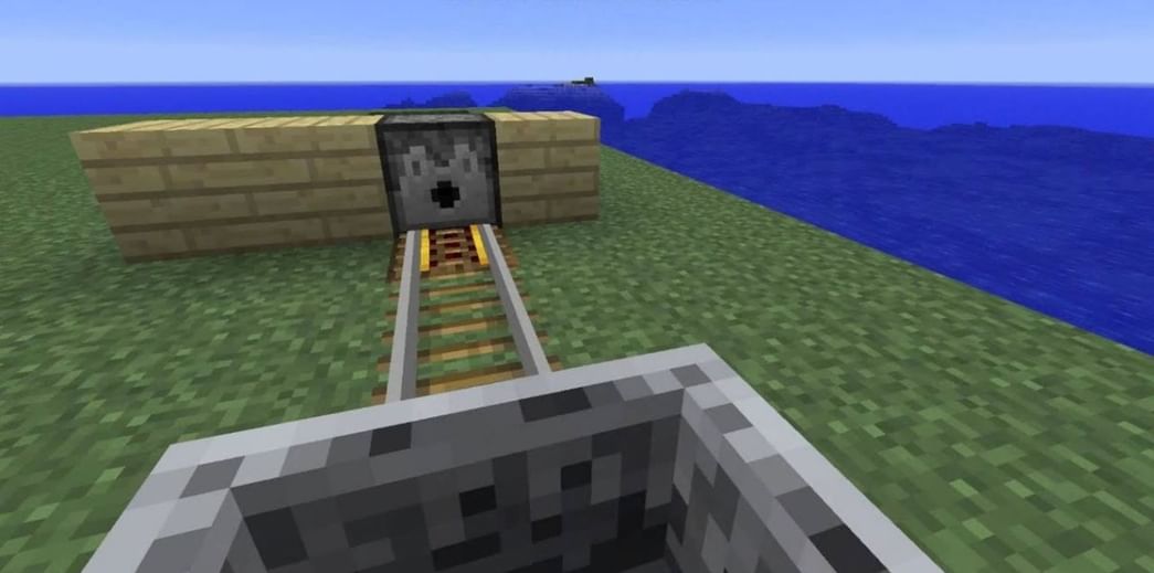 Top 5 uses of dispensers in Minecraft