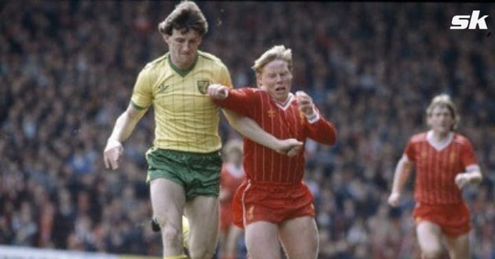 10 shortest football players of all-time