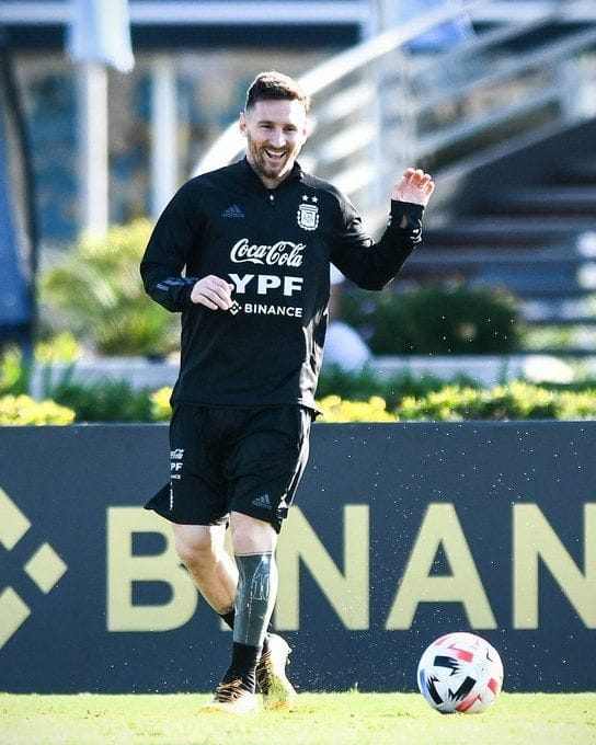 Is Lionel Messi playing for Argentina against Venezuela tonight?