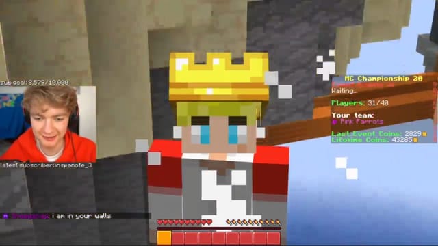 Minecraft star TommyInnit shows his custom mouse for MCC