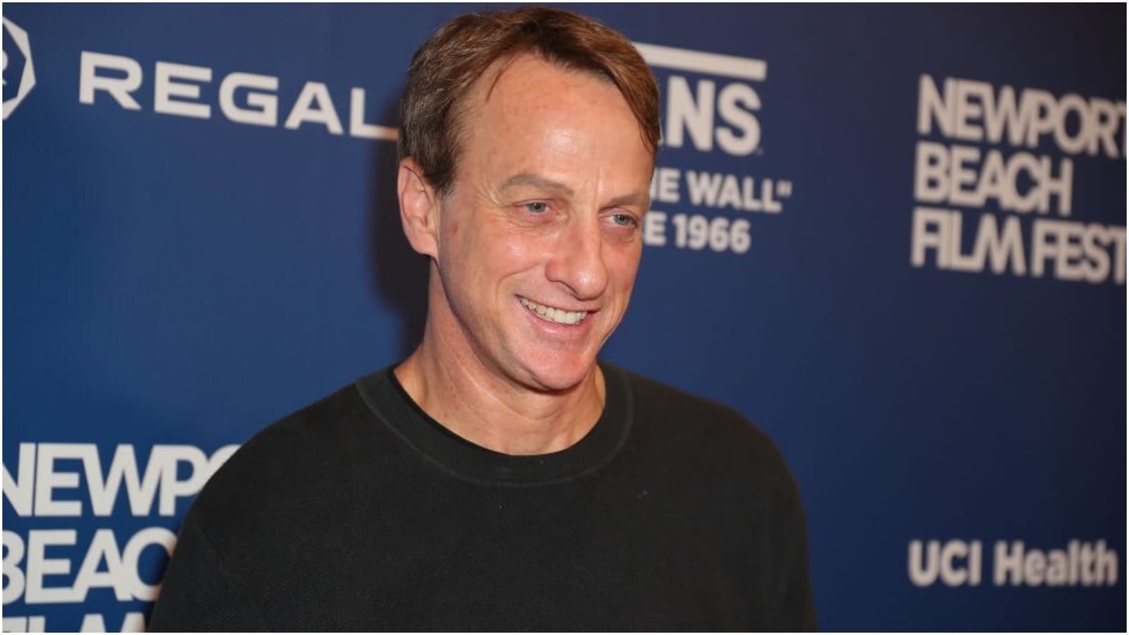 What happened to Tony Hawk? Skateboarding legend suffers broken femur ...