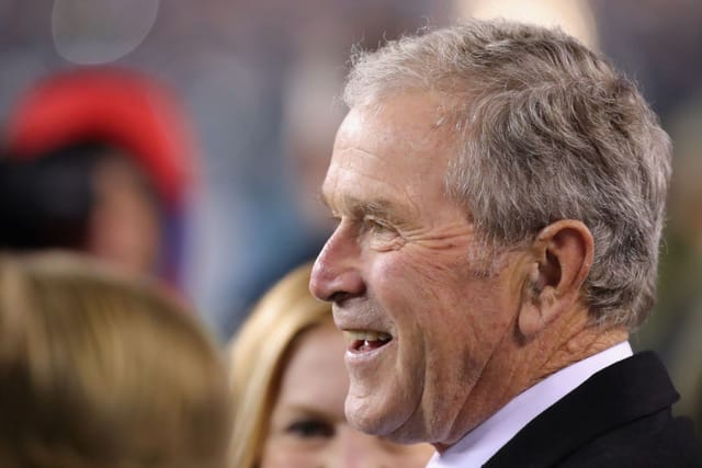 10 passionate MLB fans who are celebrities