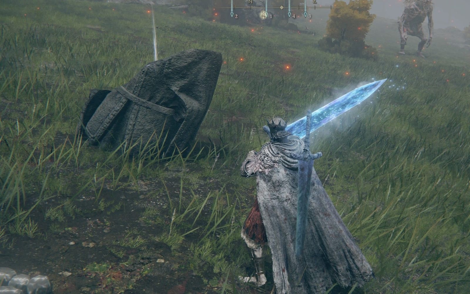 How to break glowing statues in Elden Ring