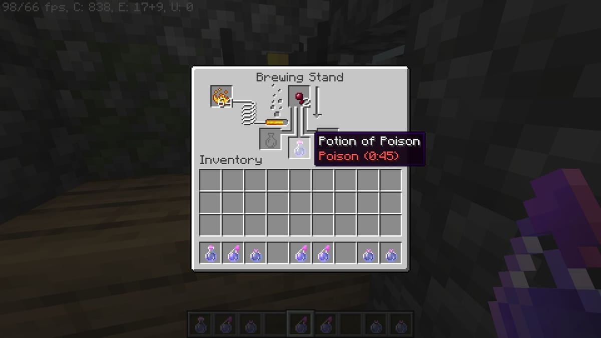 How to use a potion of Poison in Minecraft?