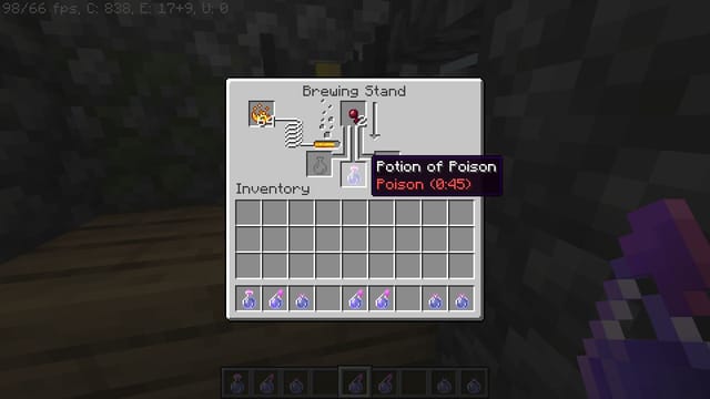 How to use a potion of Poison in Minecraft?