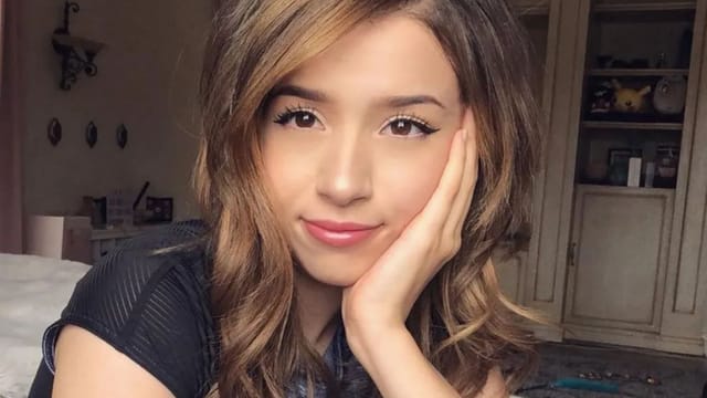 Pokimane comforts a struggling Trainwreckstv viewer