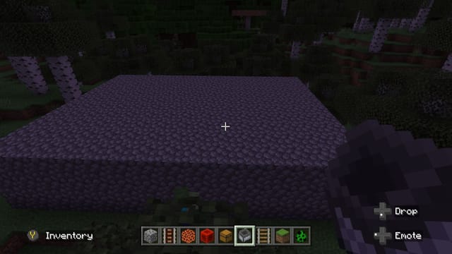 How to build an AFK creeper farm in Minecraft