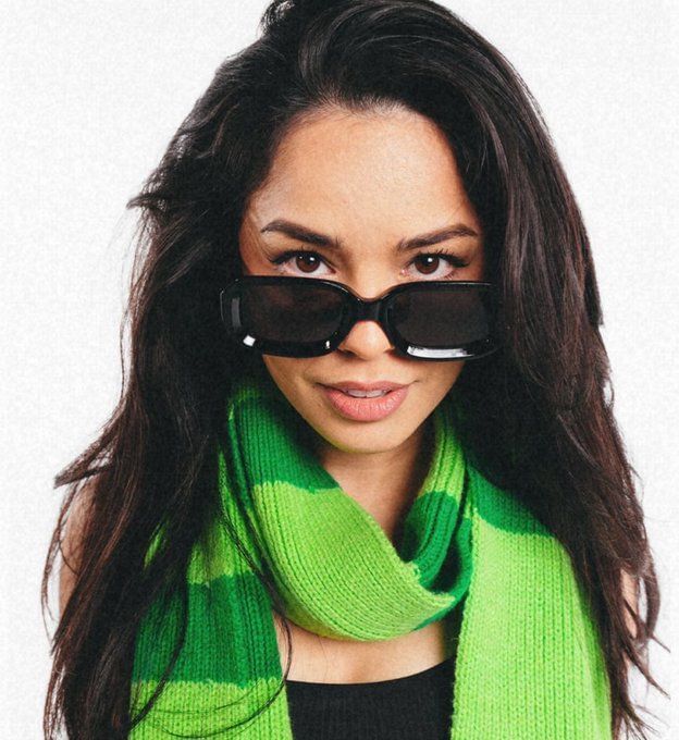 Valkyrae reveals some unseen pictures from Sykkuno's recent merch shoot