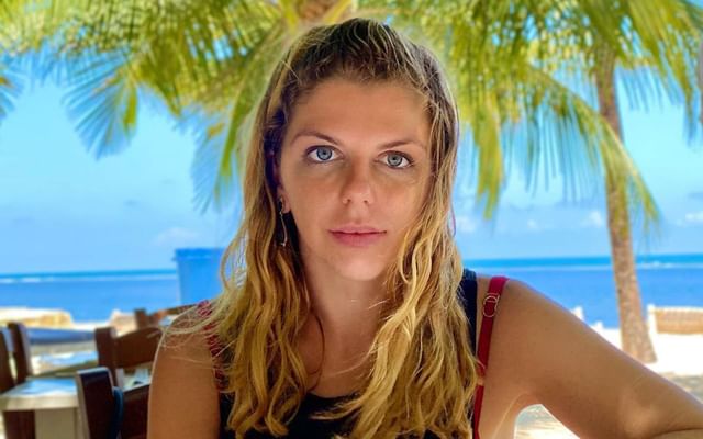 Who is Ariela Danielle from 90 Day Fiancé? Freelance writer once ...