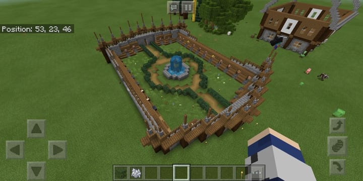 10 best villager trading hall designs in Minecraft