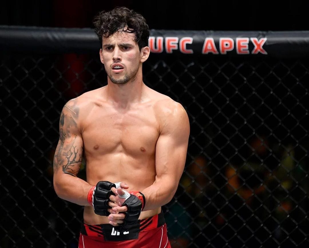 5 best kneebar submissions in the UFC