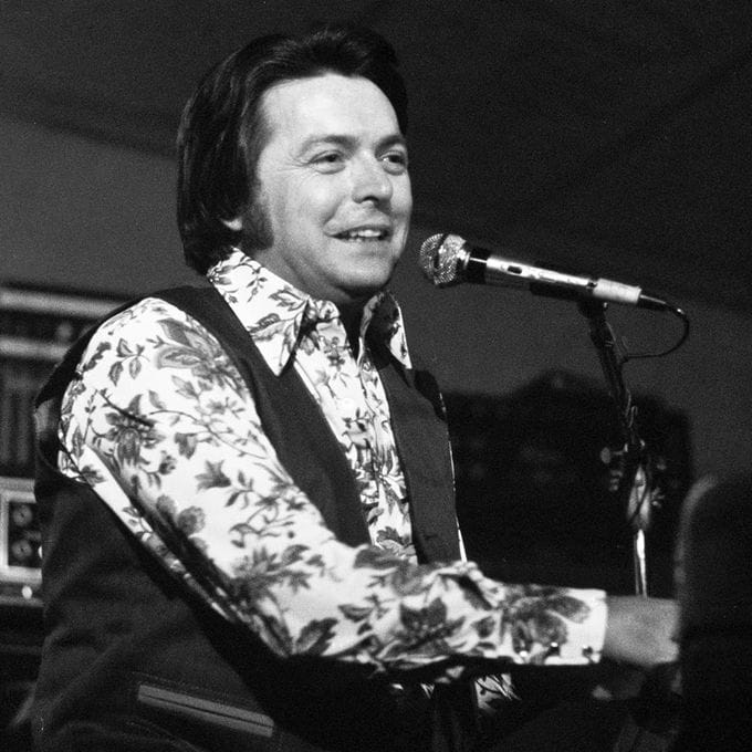 Mickey Gilley children: All about his family and marriages as country ...