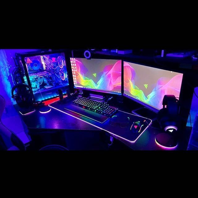 How to organize your gaming desk