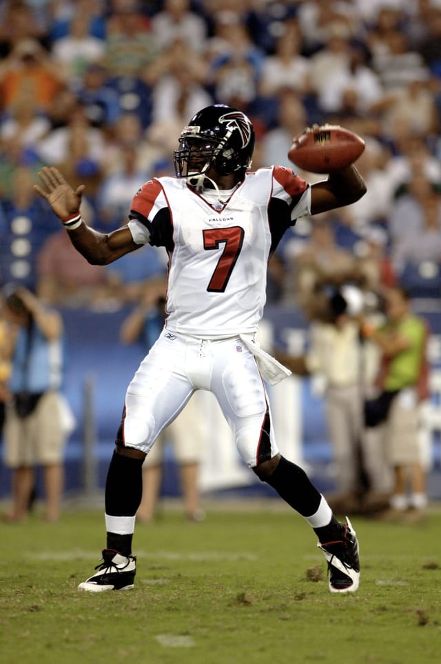NFL fans on QB Michael Vick and his return to playing football