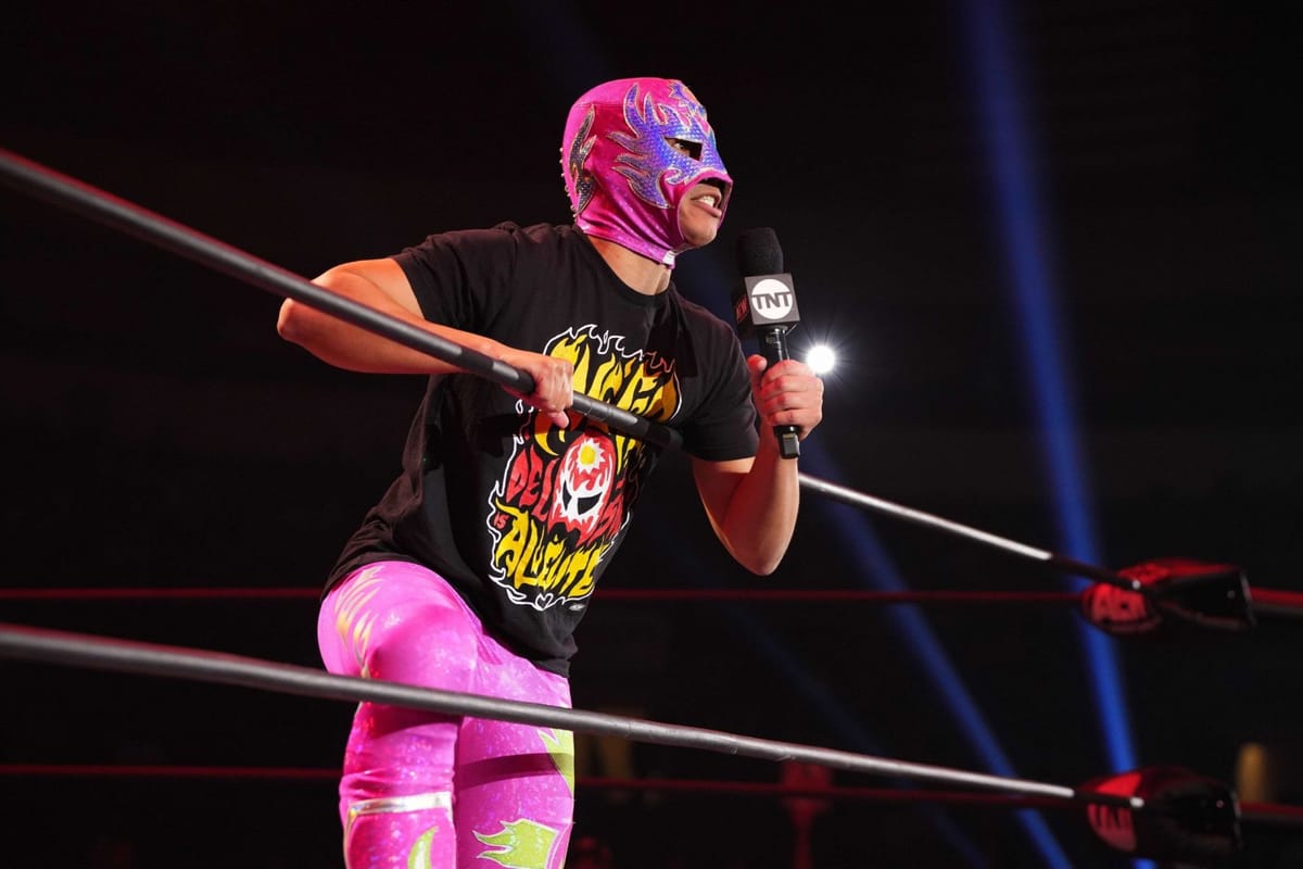 AEW star Fuego Del Sol provides latest update on his injury, displays ...