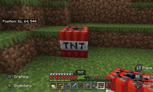 How to light TNT in Minecraft Pocket Edition