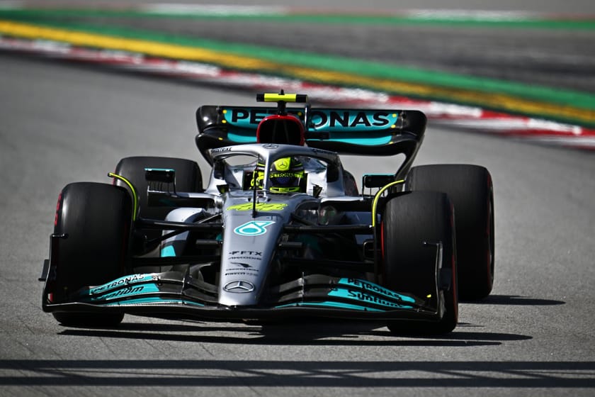 F1 News: Lewis Hamilton thankful Mercedes team did not let him give up ...
