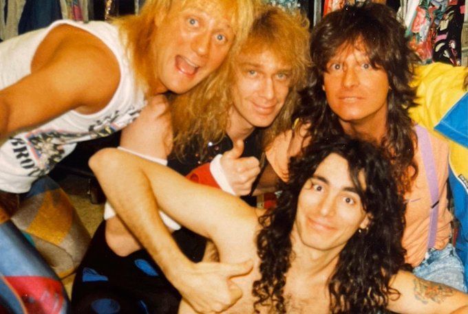 How did Brett Tuggle die? Tributes pour in as Fleetwood Mac and David ...