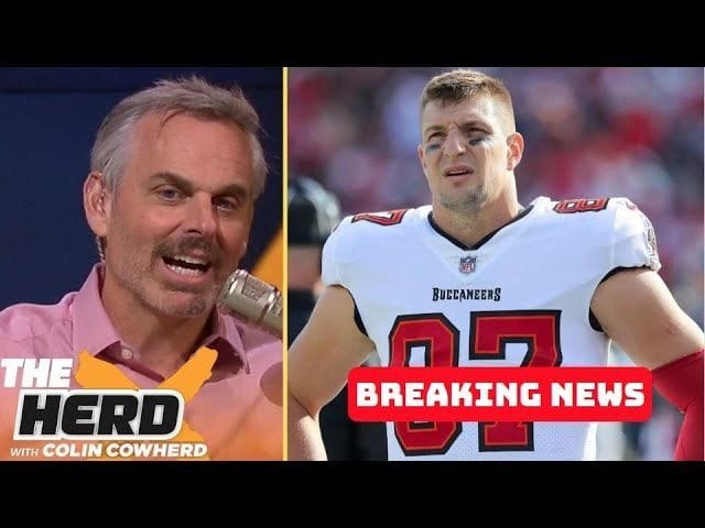 Rob Gronkowski absolutely annihilating Steve Harvey's Lego bust in ...