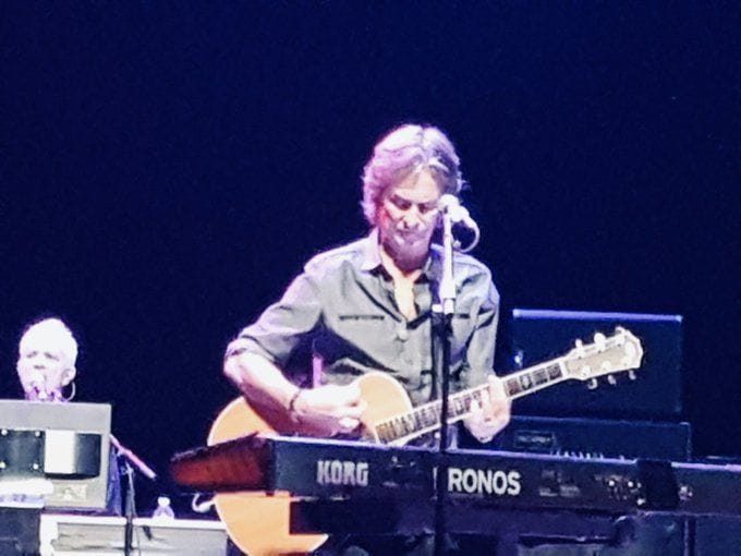 How did Brett Tuggle die? Tributes pour in as Fleetwood Mac and David ...