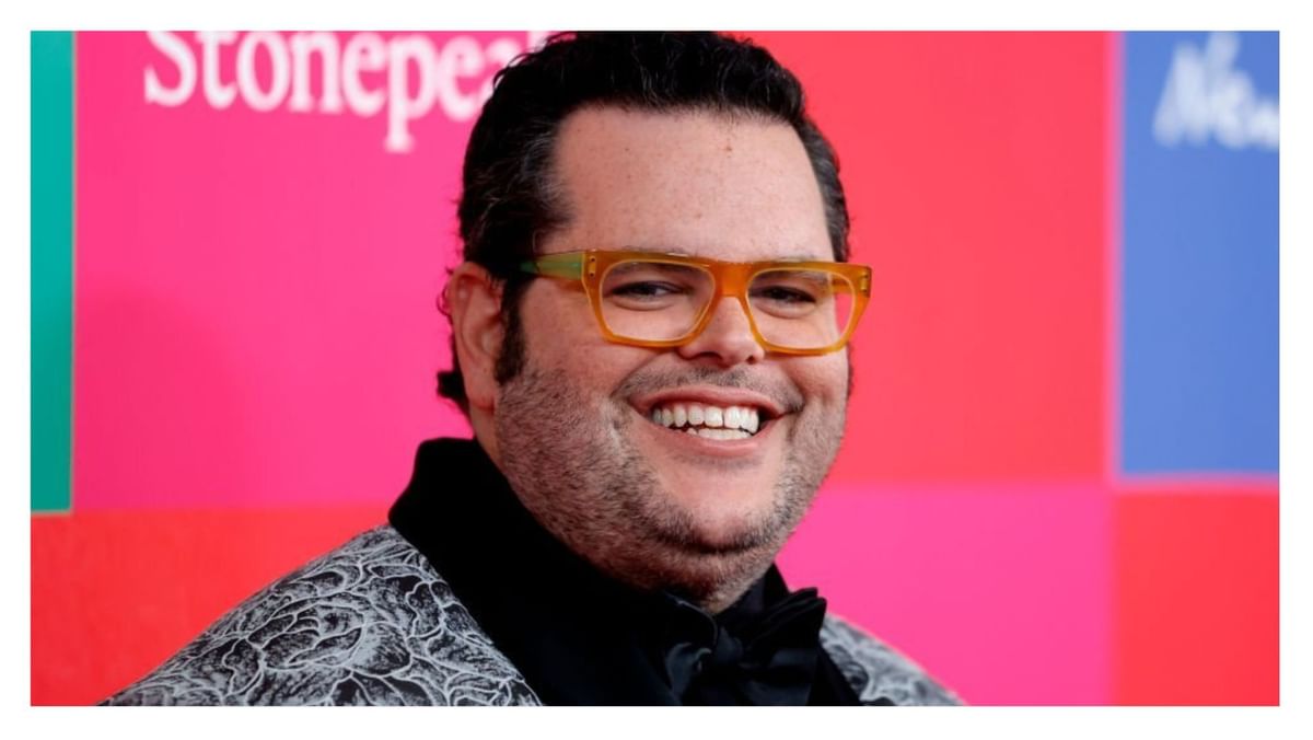 Who is Josh Gad's wife? All about his family as 'Frozen' star mourns death of 20-year old nephew
