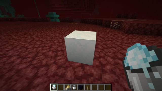How to get a powder snow bucket in Minecraft 1.19