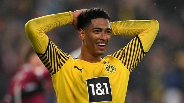 "Rejuvenate that midfield" - Kevin Hatchard says Real Madrid may look ...