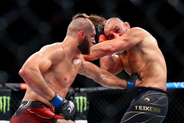 Who won the UFC fight last night (11th June 2022)?