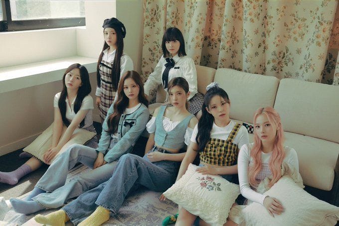 Netizens angry after discovering edited red carpet photos of NMIXX