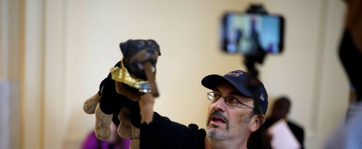 Who is Robert Smigel? Triumph the Insult Comic Dog creator arrested ...