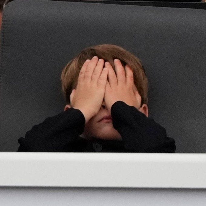 “Being iconic as always”: Slew of Prince Louis memes ensue following ...