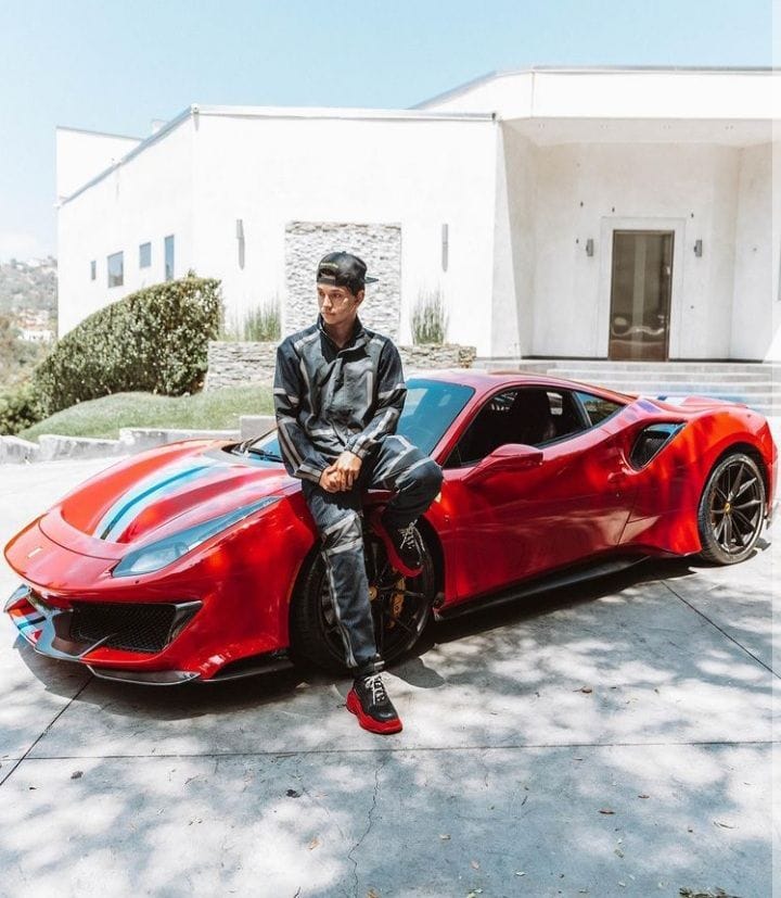 How many cars are owned by Lucas and Marcus?