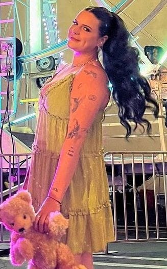 How much is Hope Schwing's Net Worth?