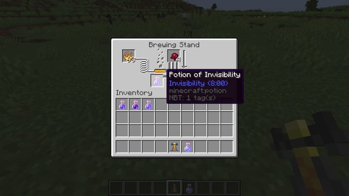 What does a fermented spider eye do to potions in Minecraft 1.19?