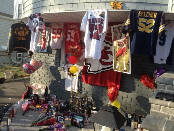 5 NFL players who tragically died by suicide