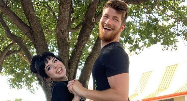 Yeah I'm Caroline's Wiki Profile, Net Worth, Age, Height, Relationships ...