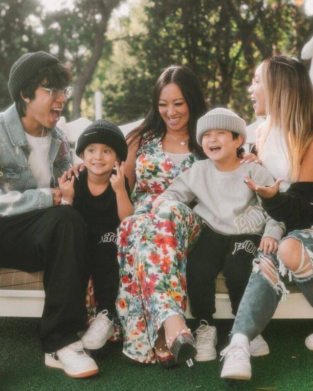 How Much is The Shluv Family’s Net Worth in 2022?