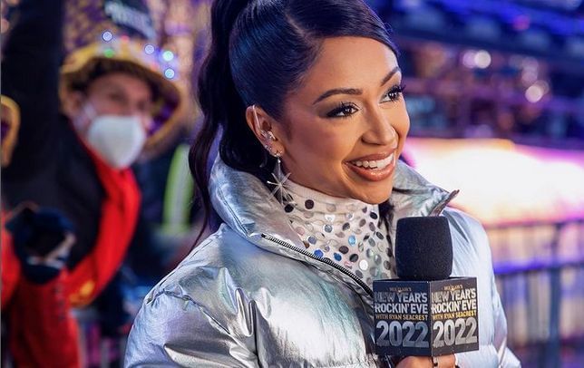 Lizzza's Profile, Net Worth, Age, Height, Relationships, FAQ