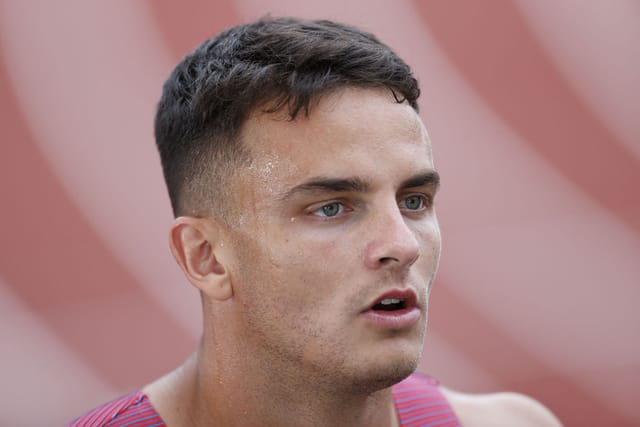 Eagles WR Devon Allen wins hurdles heat at World Championship