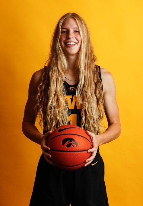 Ava Jones car accident: Teen basketball star and mom remain ...