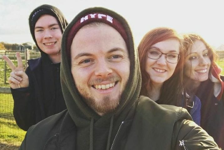 iBallisticSquid's Profile, Net Worth, Age, Height, Relationships, FAQs