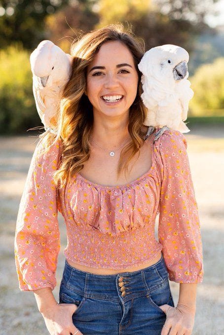 Mizkif explains why Maya Higa paid rent while they were dating