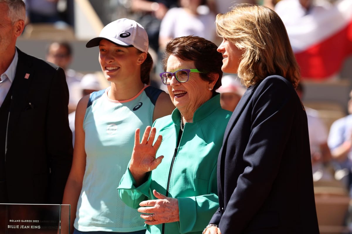 Billie Jean King receives Title IX Legend Award for championing "gender ...