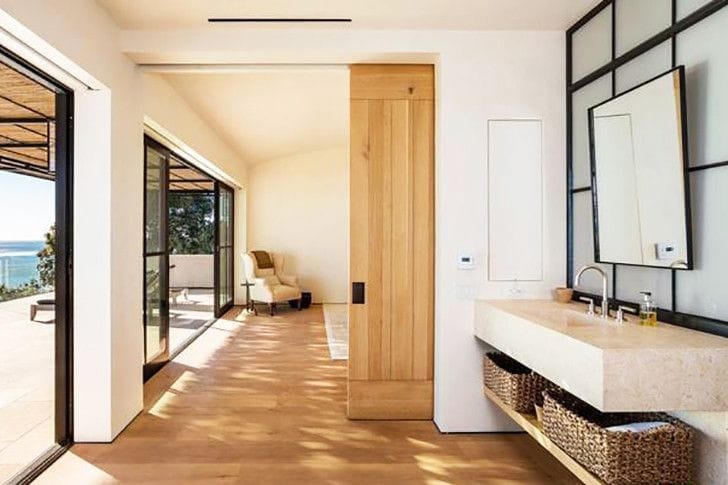 Where does Aaron Rodgers live? A compete tour inside Aaron Rodgers' House