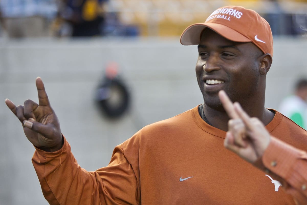 Ricky Williams explains how an ex-NFL player showed him the ropes