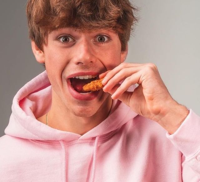 How much is Mark Anastasio's Net Worth as of 2022?