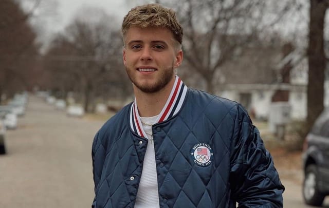 Elliott Brown's Profile, Net Worth, Age, Height, Relationships, FAQs