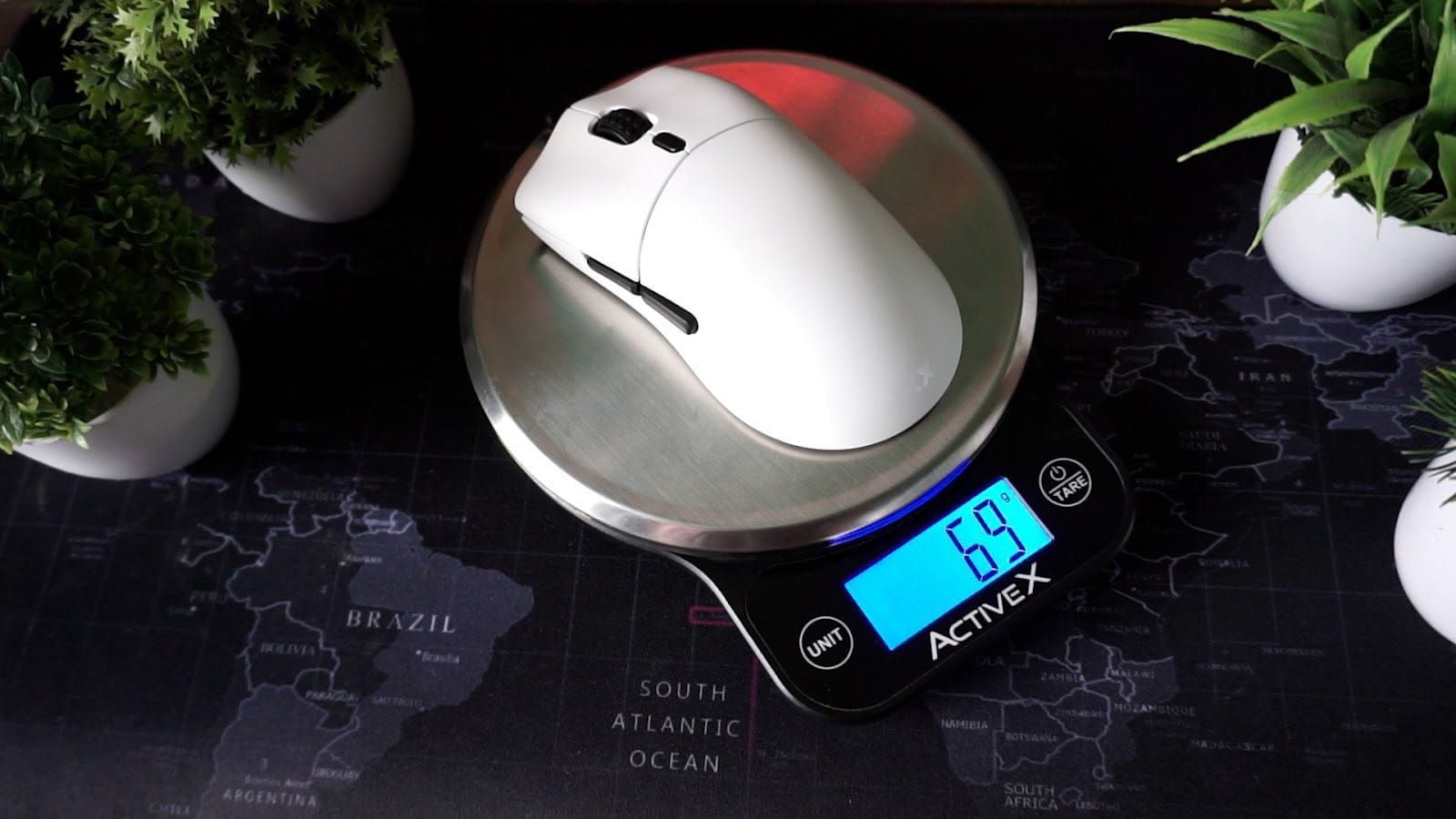 NZXT Lift ambidextrous gaming mouse review