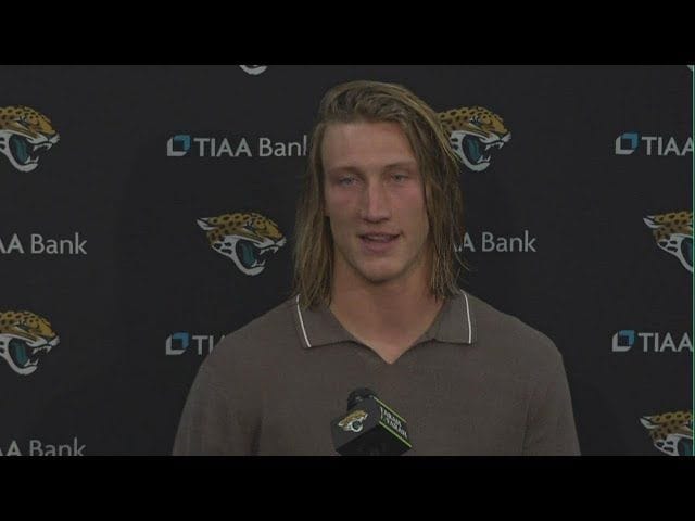 Multiple Jaguars and Steelers fans get involved in massive brawl during ...